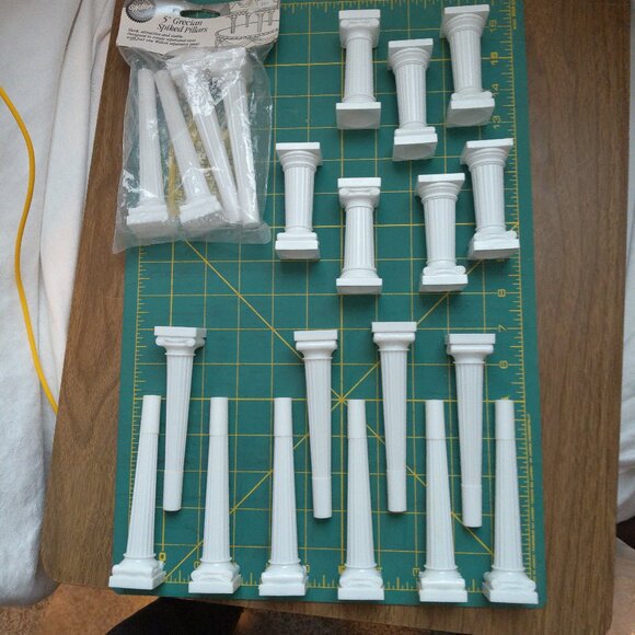 Wilton | Kitchen | Wilton Grecian 5 Spiked Pillars Lot Of 4 4 Nip ...
